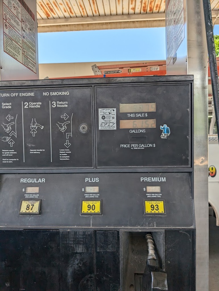 J & R Battery on 23rd St in Oklahoma City, OK - 405-769-3047 | CMac.ws